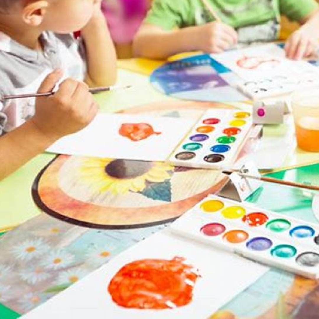 Beginner Paint Sets - Encourage exploration and imagination - Crafty Arts